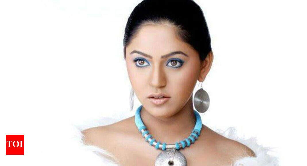 Mrunmayee addresses Shankar Mahadevan as dad | Marathi Movie News ...