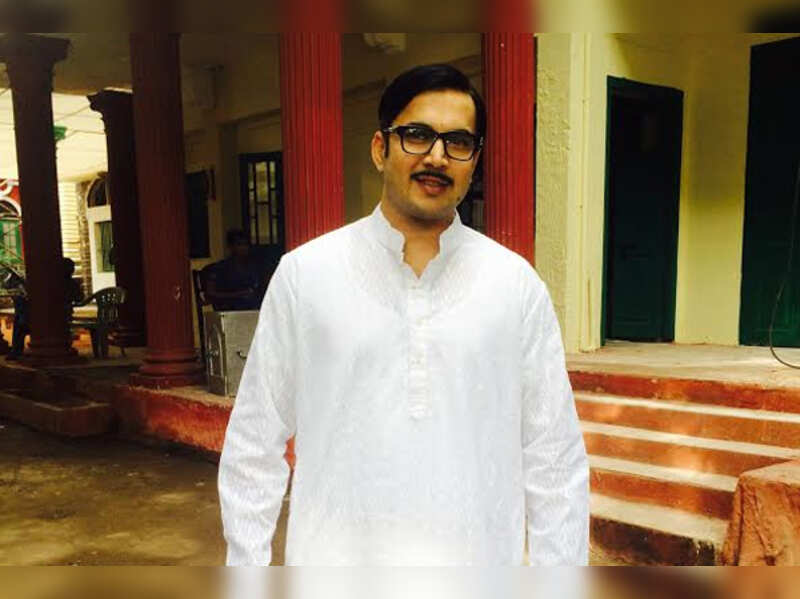 Ajay Chaudhary turns Bengali - Times of India