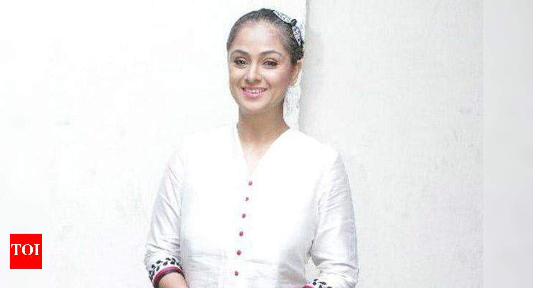 Simran to play the lead in a Mardaani-like cop film | Tamil Movie News ...