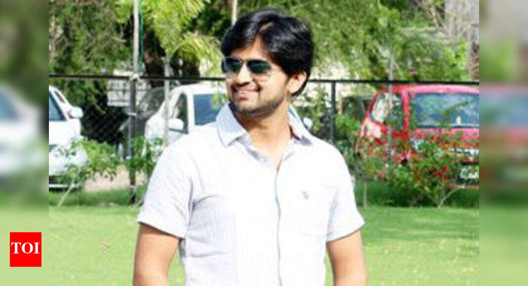 Shashank joins his father's business - Times of India