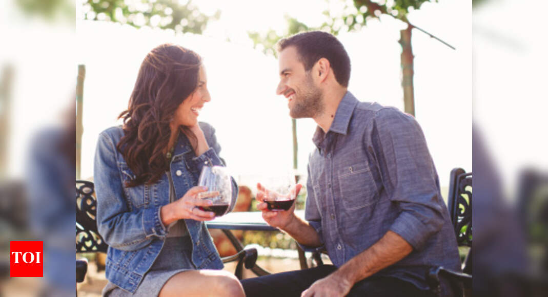 13 Hot tips for your first date - Times of India