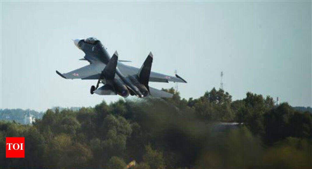 Syria regime advances with Russian air support - Times of India