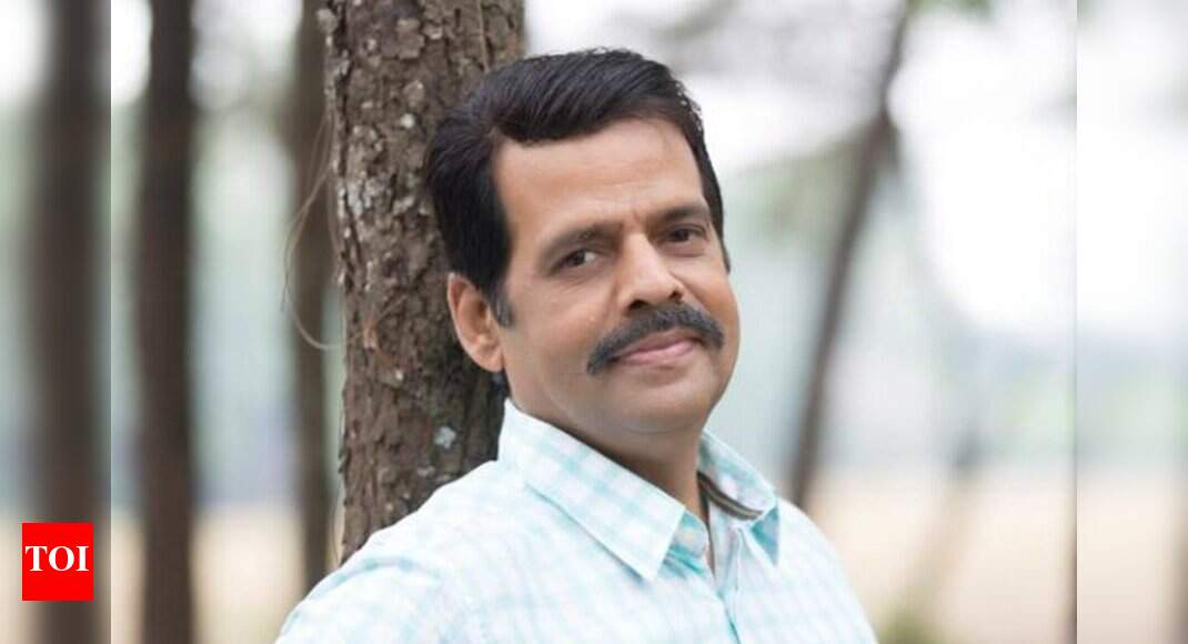 Rimi Tomy mimics Balachandra Menon - Times of India