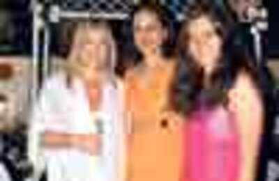 Friends chill it out! | Events Movie News - Times of India