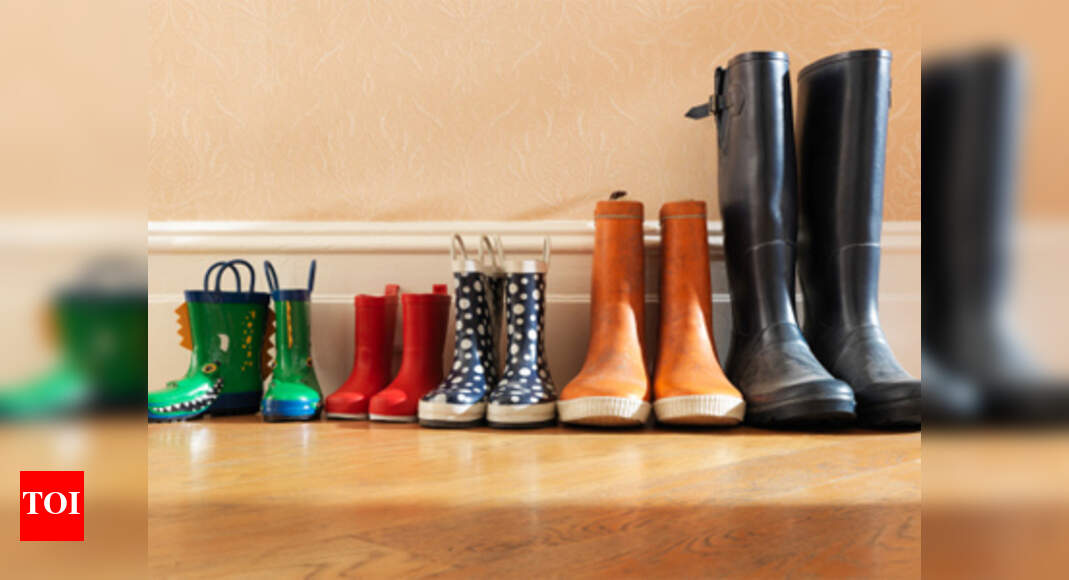 Tips to buy boots - Times of India
