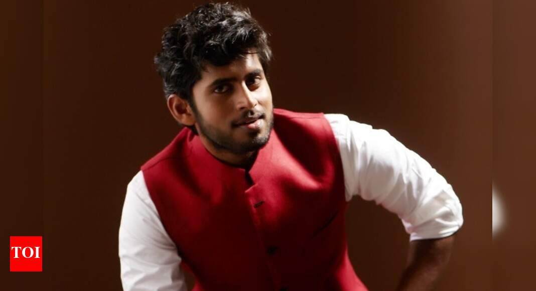 Kathir plays a woman | Tamil Movie News - Times of India