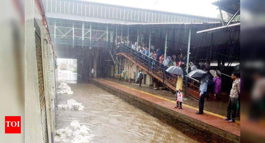 Bandra station to be developed as heritage mark - Times of India