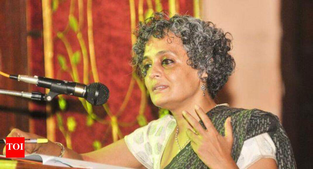 Arundhati Roy to return National Award | India News - Times of India