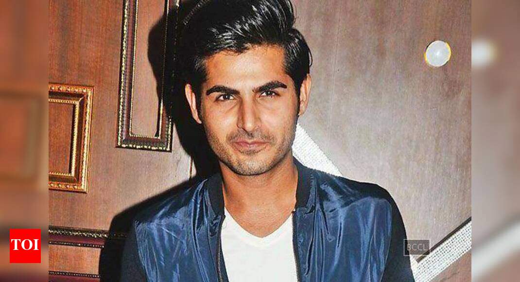 Omkar Kapoor has worked as a child actor | Hindi Movie News - Times of ...