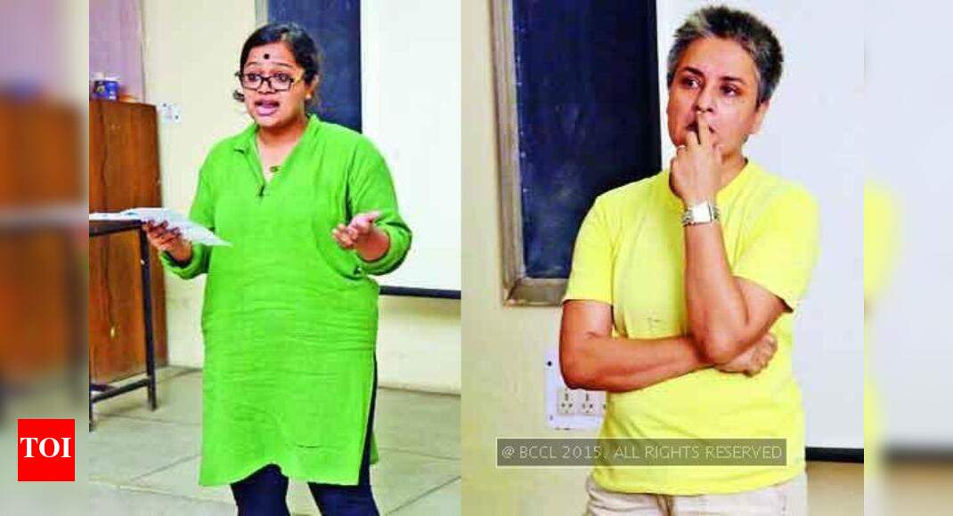 Vasu Primlani performs at the DU Queer Collective at Delhi School of ...