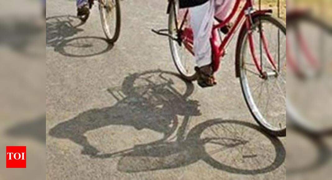 IIT students plan cycle-sharing system for on-campus transport | Delhi ...