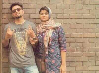 Ashkar Ali Khan and Fasna win the 1 crore flat - Times of India