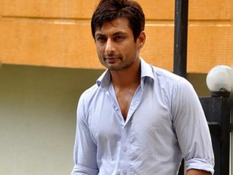 Nihar Ranjan Gupta: Popular sleuth Kiriti Roy to debut on silver screen ...