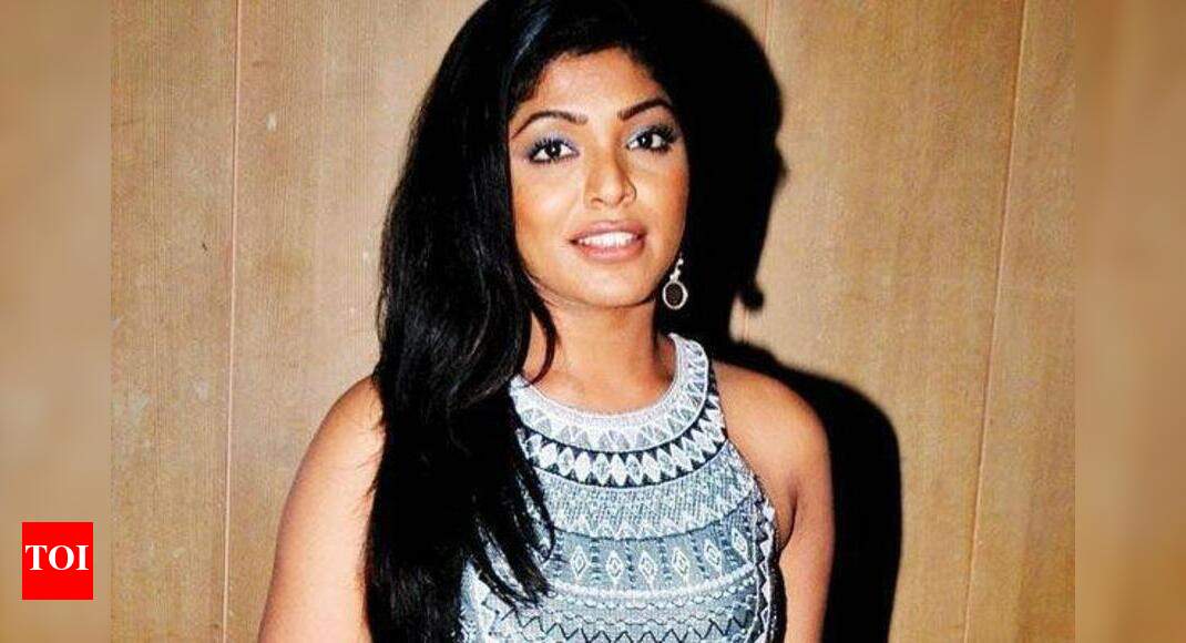 Rima and friends dance for Chennai relief | Tamil Movie News - Times of ...