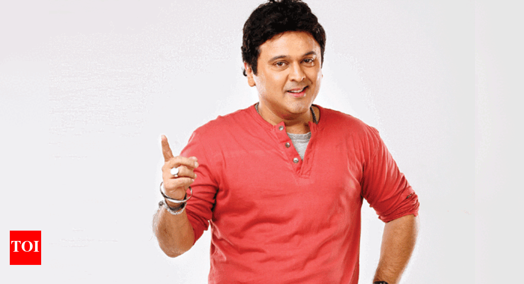 ‘Dadi’ to now chase women - Times of India