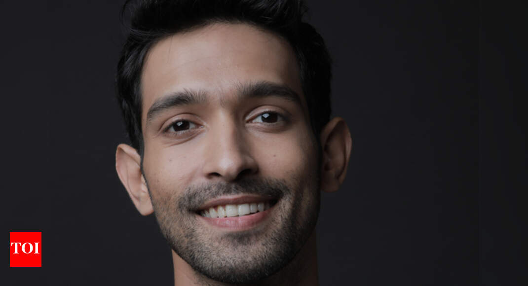 Vikrant pays tribute to Guru Dutt - Times of India