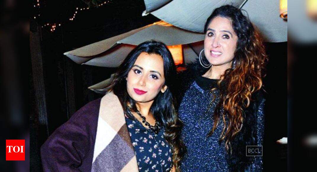 Vivek Gupta and his wife Mrinalini host fashion soiree at The Mansion ...