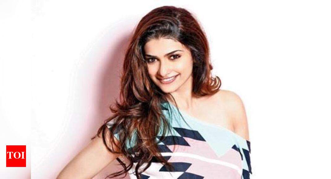 Naureen and Azharuddin shared a beautiful love story: Prachi Desai ...