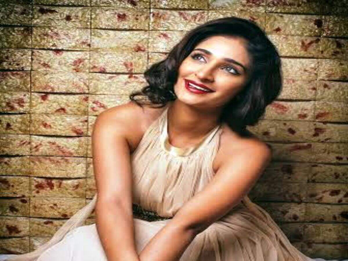 Alankrita wins hearts at Miss Earth