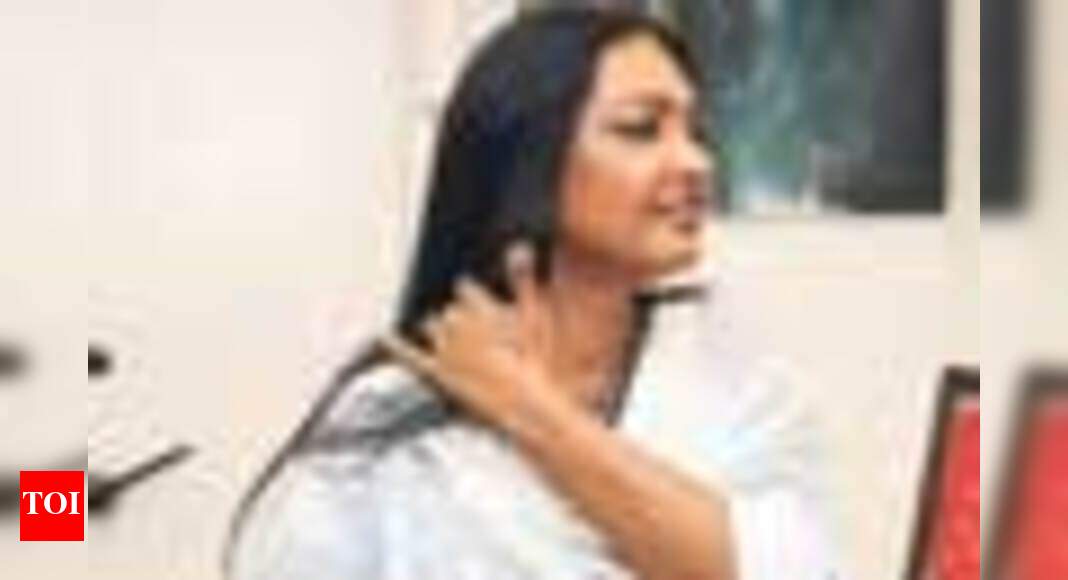 Anjanna showcased her artworks in Delhi | Events Movie News - Times of ...