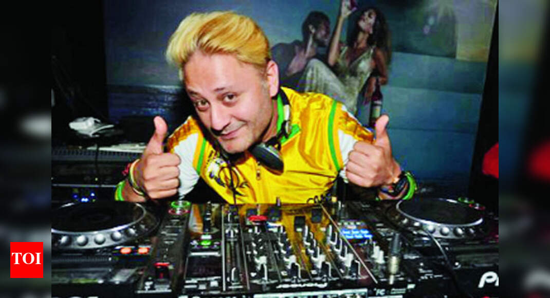 Dj Mickey: DJ Mickey performs at The Flaming Kick in Noida | Events ...