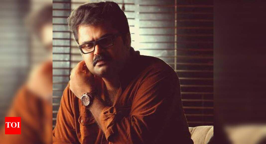 Pa.Va challenges Anoop Menon, Murali Gopy | Malayalam Movie News ...