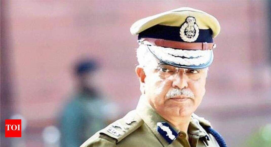 Police commissioner B S Bassi shoots from hip at meet | Delhi News ...