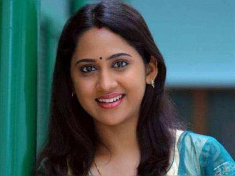 Miya goes retro for her cameo | Malayalam Movie News - Times of India