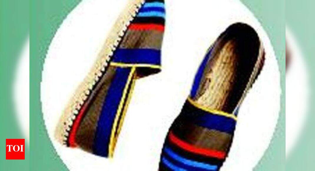 Prisoner throws slippers at magistrate in Chennai | Chennai News ...