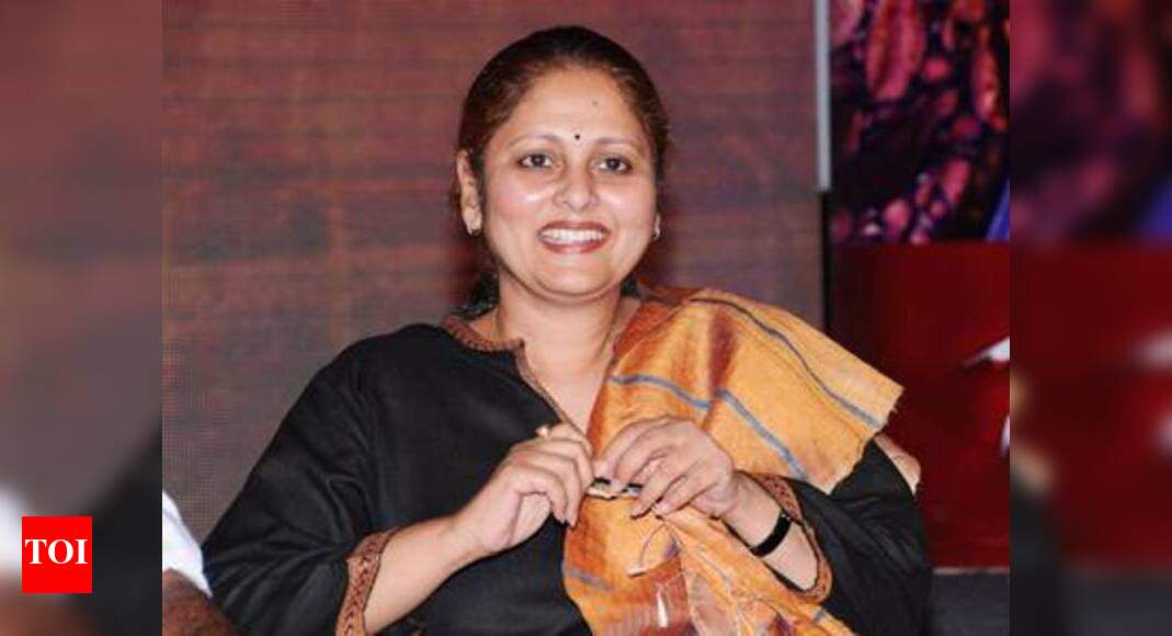 Telugu actress Jayasudha leaves Congress, joins TDP | Hyderabad News ...