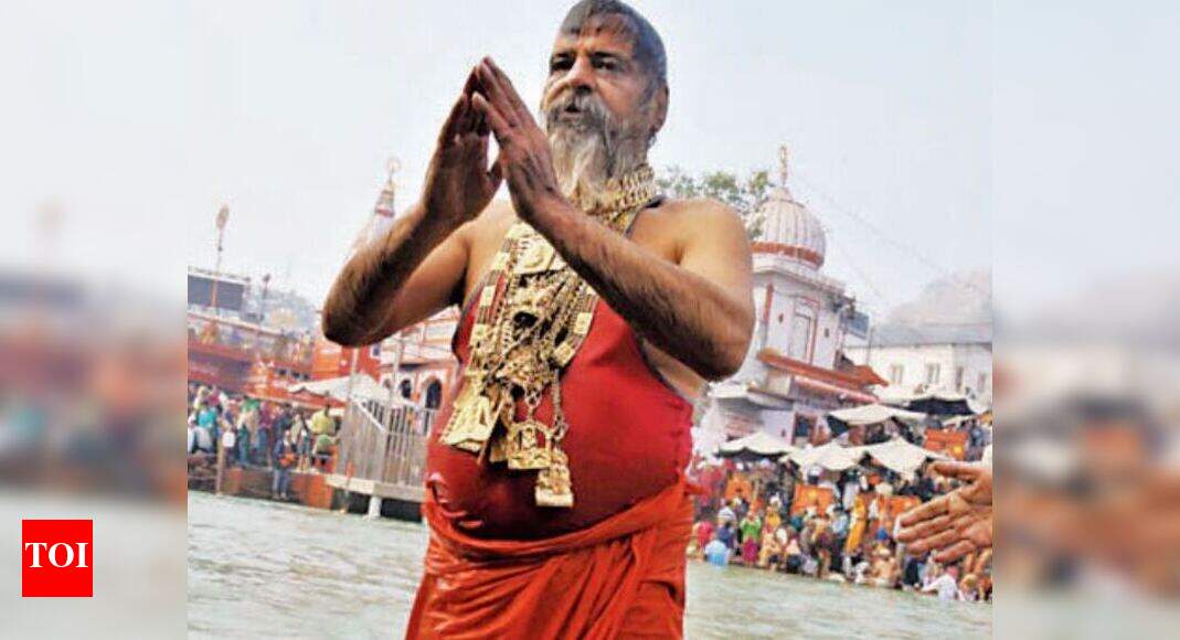 ‘Golden baba’ who wears jewellery worth Rs 3cr turns heads at Ardh ...