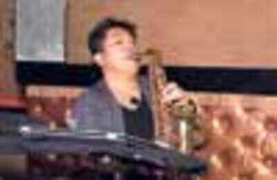 Filipino band entertain Delhiites | Events Movie News - Times of India