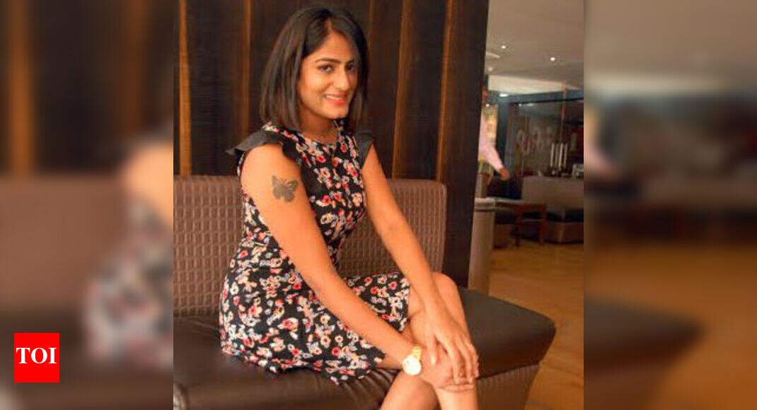 Deepa Gowda plays journalist in Jwalantham | Kannada Movie News - Times ...