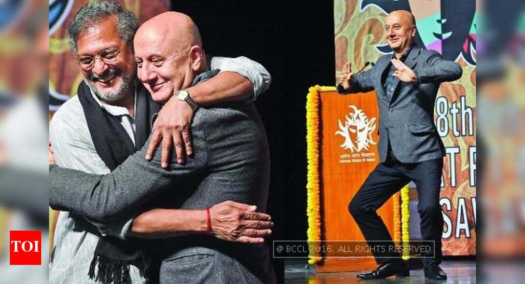 Anupam Kher takes Nana Patekar’s aashirvaad at NSD fest | Hindi Movie ...