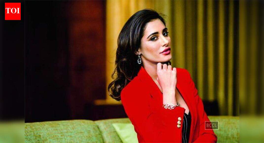 Nargis Fakhri unveiled diamond jewellery from the latest Valentine’s ...