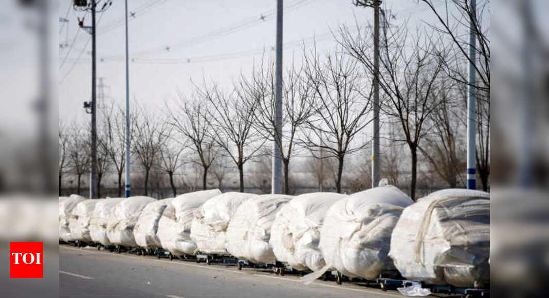 Car sales hit speed bump in January, snap 14-month rising streak - The ...