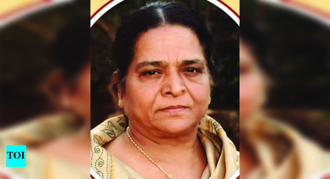 Prayer Meeting of Smt.Pushpa Devi Garg on 8th february 2016, Sunday ...