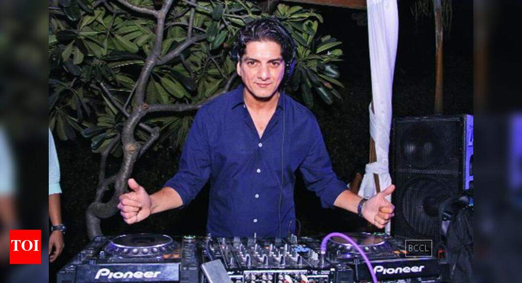 DJ Aqeel wows the audience with his music in Delhi | Events Movie News - Times of India