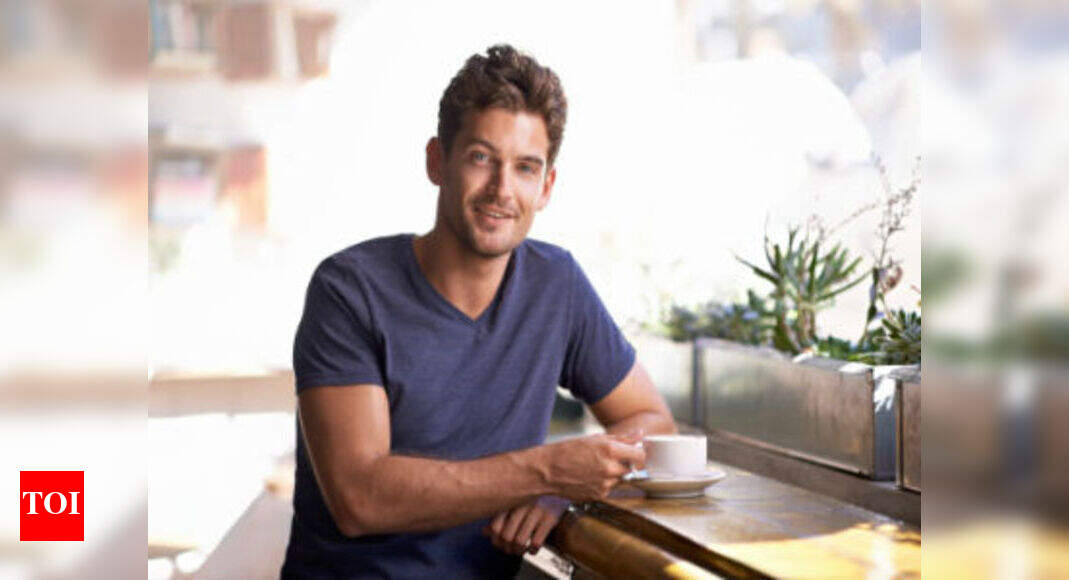 Good-looking people happier with life: study - Times of India