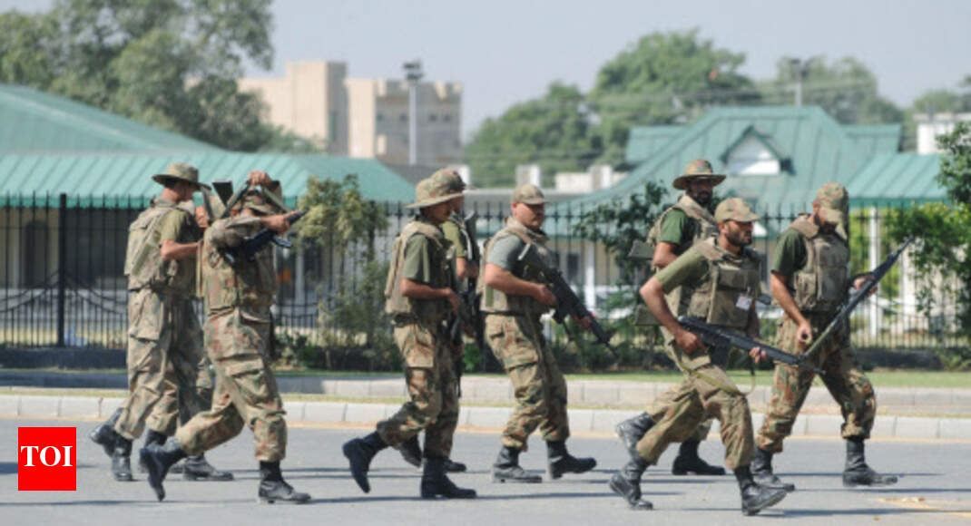 Taliban attack Pakistani army headquarters, 10 dead - Times of India