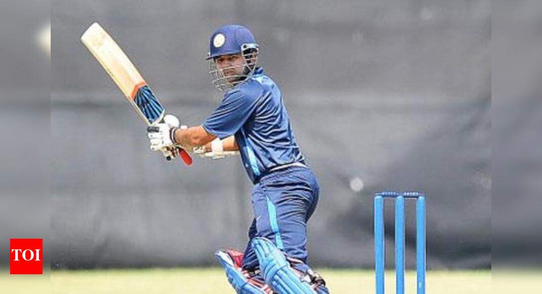 MSD back spasm puts Parthiv back in Team India mix | New Zealand in ...