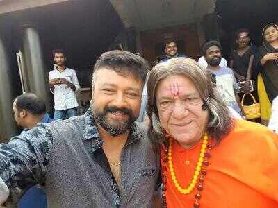 Jayaram finds a new friend in Om Puri | Malayalam Movie News - Times of ...