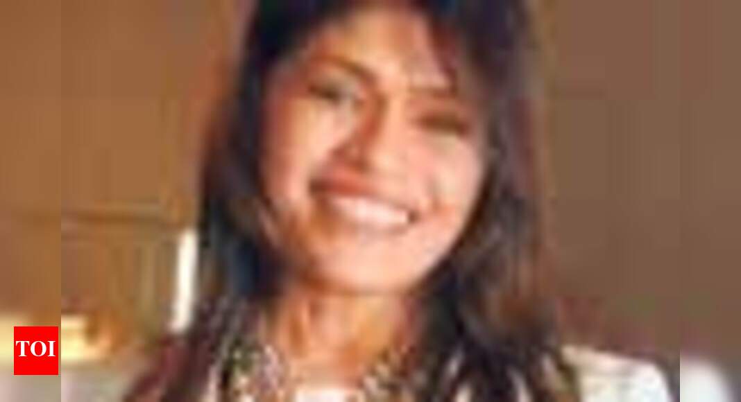 Delhi gets a glimpse of Bina's collection | Events Movie News - Times ...