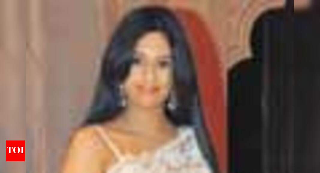 Pavithra dazzles with her presence | Events Movie News - Times of India