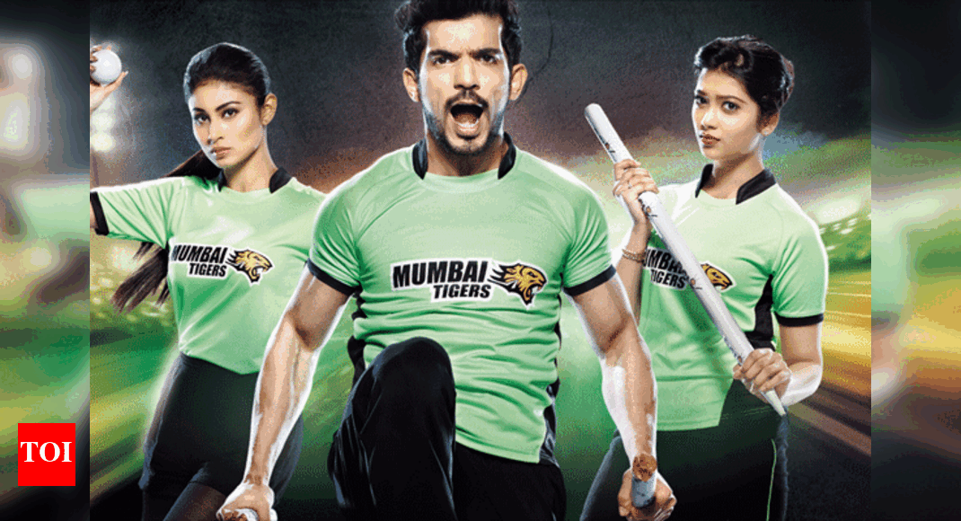 Cricket with celebrities over the weekends - Times of India