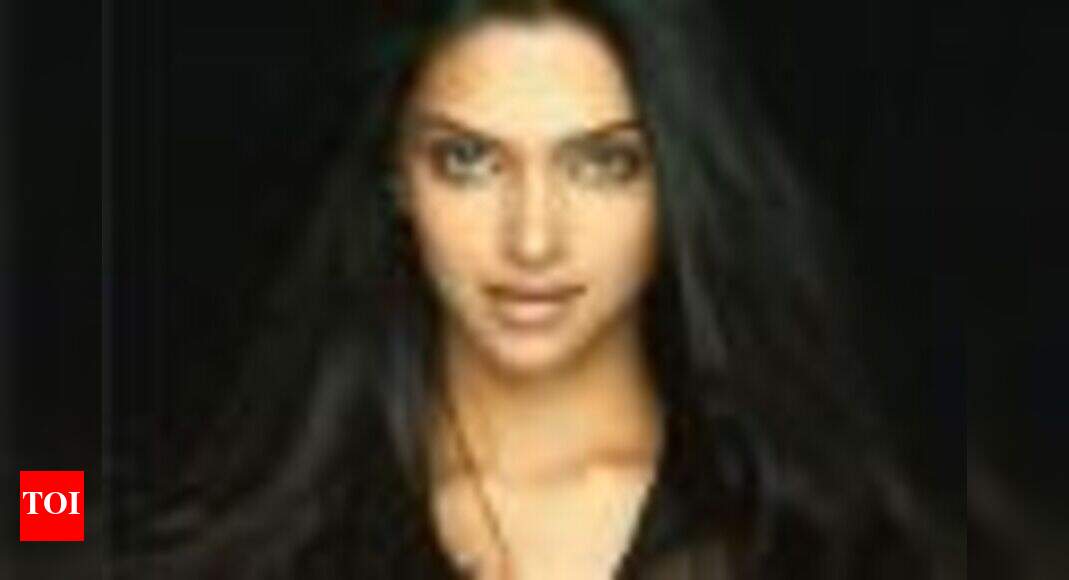 Organic cigarettes for Deepika! | Hindi Movie News - Times of India