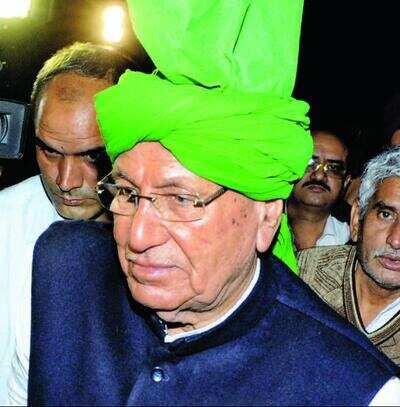 DA case: Court takes OP Chautala in custody as surety withdraws | India ...