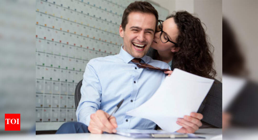 Expert guide to dating your coworker - Times of India