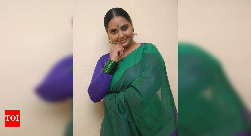 Shruthi turns journalist - The Times of India