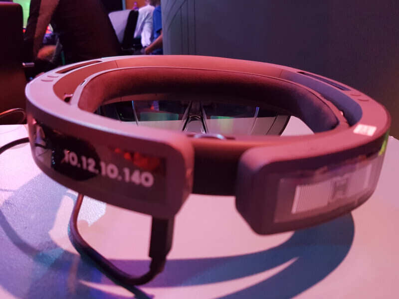 Microsoft HoloLens: 5 reasons why it is better than other VR headsets ...